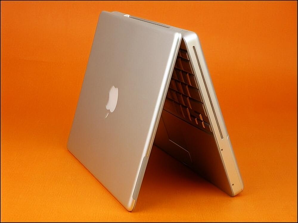 你不知道的苹果电脑产品Apple笔记本电脑MacBook的进化史 - 哔哩哔哩