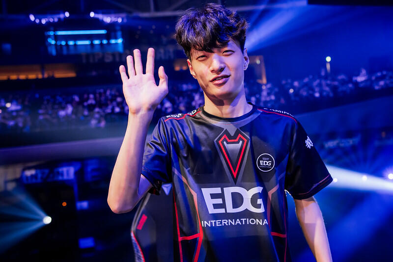 EDG.nobody：“哪怕有一天有成绩了，也不要忘记当年的自己” - 哔哩哔哩