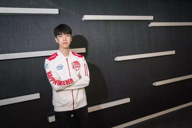 PYL是如何从“网瘾少年”到中国冠军的？ - 哔哩哔哩