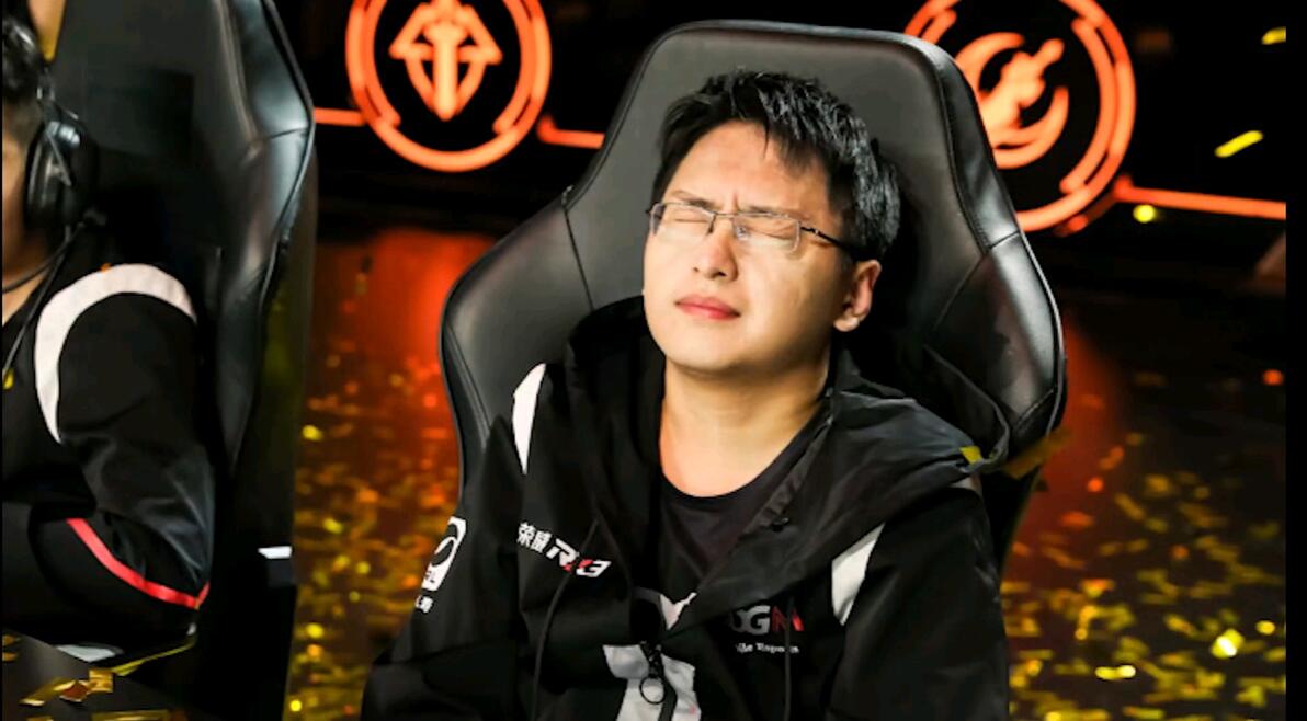 盘点KPL泪目瞬间，阿泰回头、梦泪下场、AG降级、仙阁谢幕...... - 哔哩哔哩