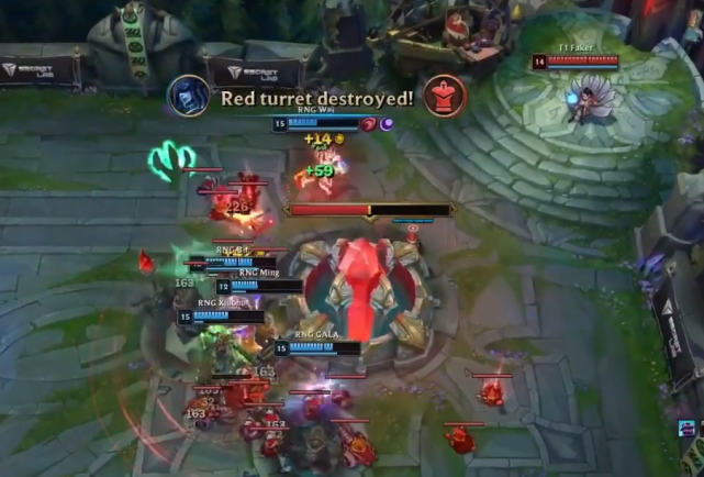 【2022年MSI总决赛】RNG 3-2 T1 达成三冠王称号,FMVP颁奖WEI现场,FAKER赛后采访 - 哔哩哔哩