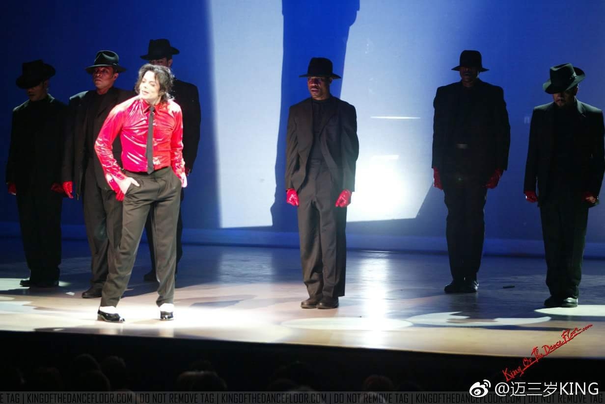 2002年Dangerous抓拍 - 哔哩哔哩