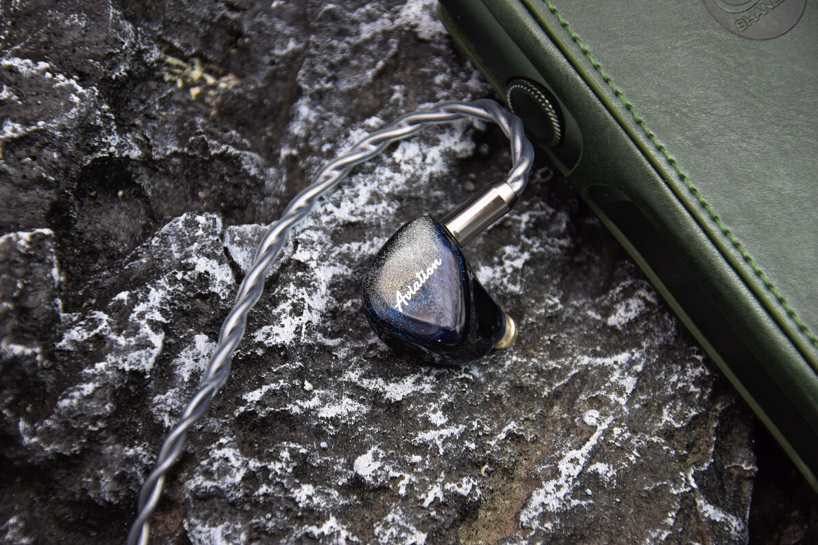 超高颜值的HiFi耳机好听吗？流行人声神器QoA Aviation评测 - 哔哩哔哩