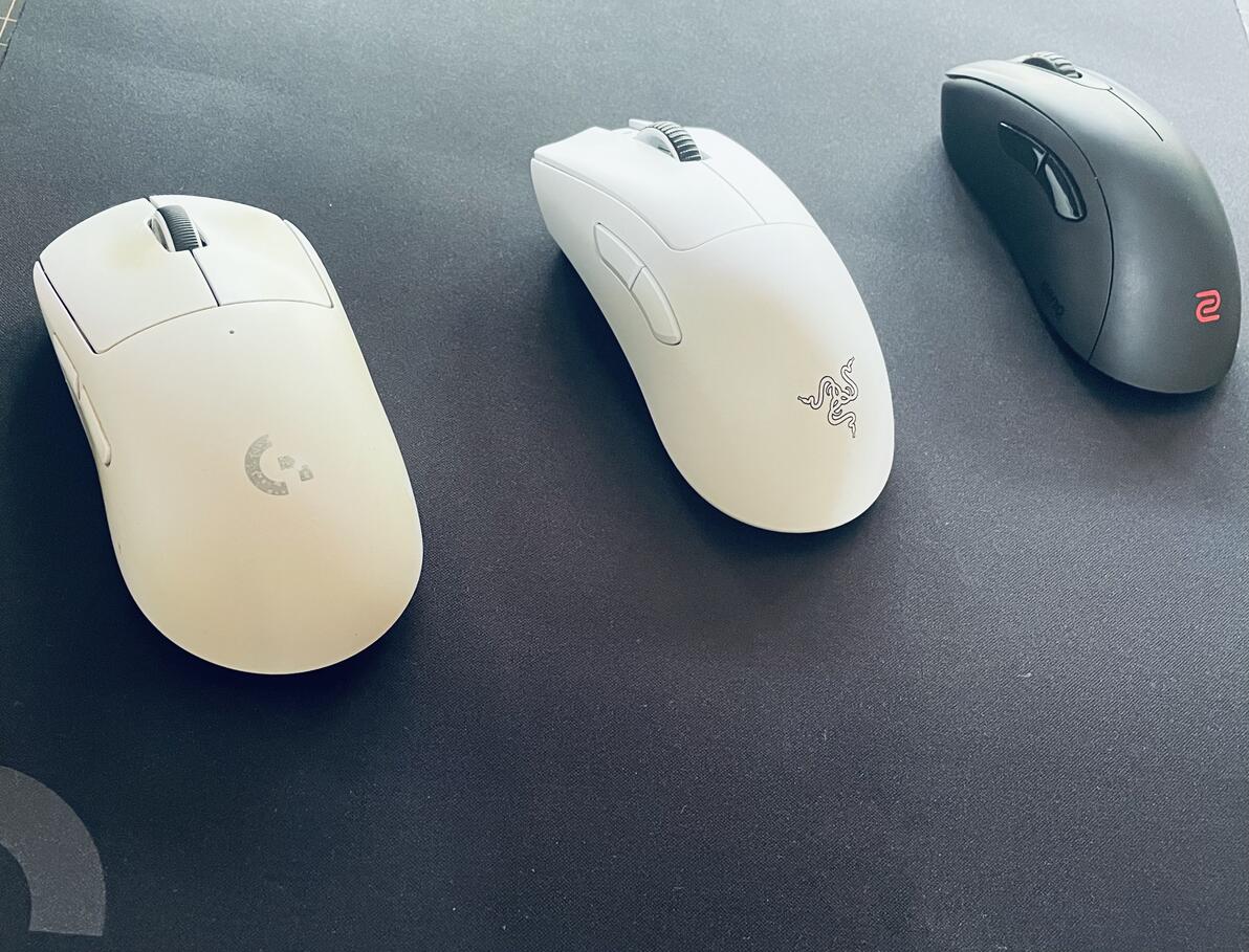 鼠标测评(仅个人观点）! GPW2 VS 雷蛇（Razer）炼狱蝰蛇V3 Pro VS ZOWIE EC2-CW! - 哔哩哔哩