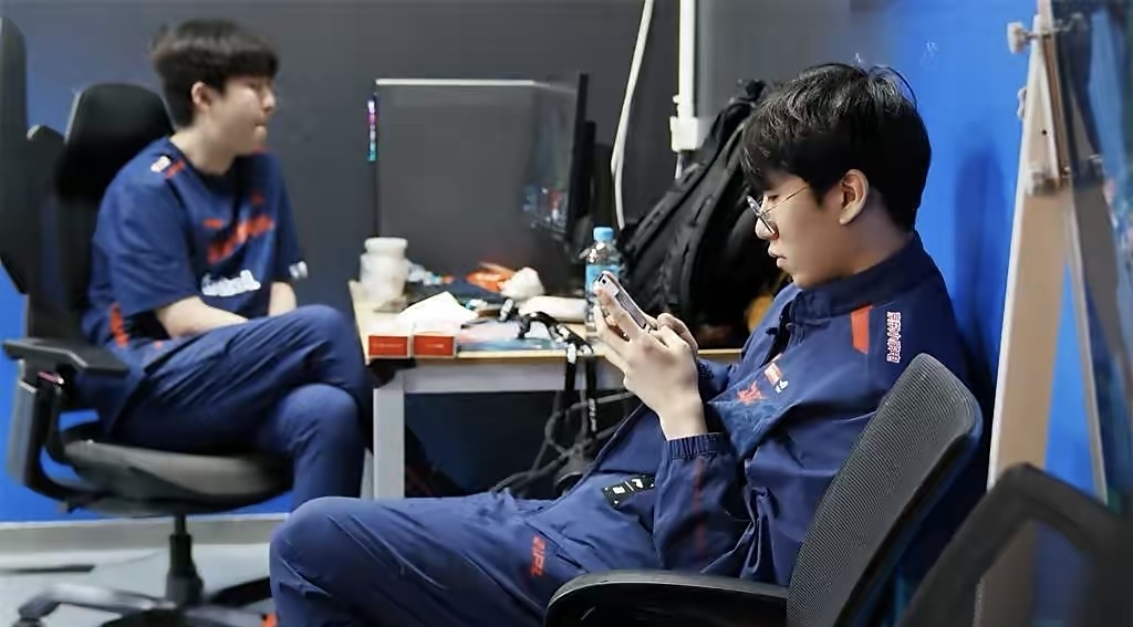 JDG真来对了，ruler“签收战”不负众望，JDG队员冲泉帮他创记录 - 哔哩哔哩