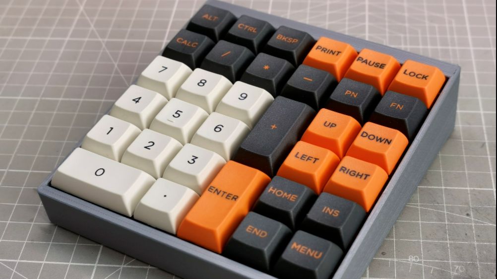 QMK小键盘 附QMK RGB显示大写状态和键层状态教程 - 哔哩哔哩