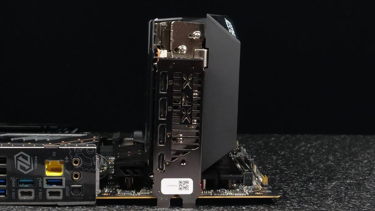 AMD RX 9070系列显卡首发评测：斩落RTX 5070 Ti，2K的价格4K的性能 - 哔哩哔哩