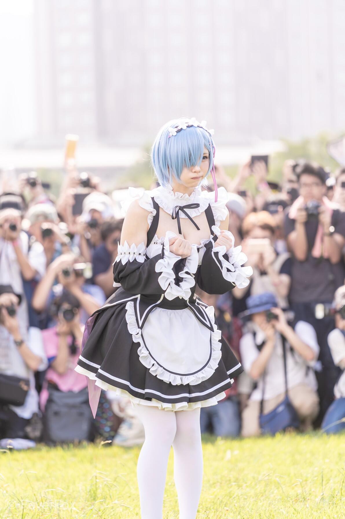 COSPLAY | 日本C96 美少女coser enako蕾姆COS图集，这也太nice了吧！ - 哔哩哔哩