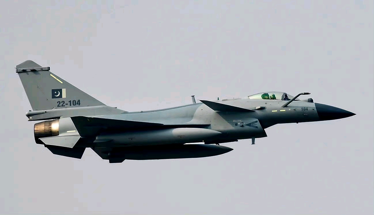 巴基斯坦空军①·歼-10CE“猛龙”中型空优战斗机: - 哔哩哔哩