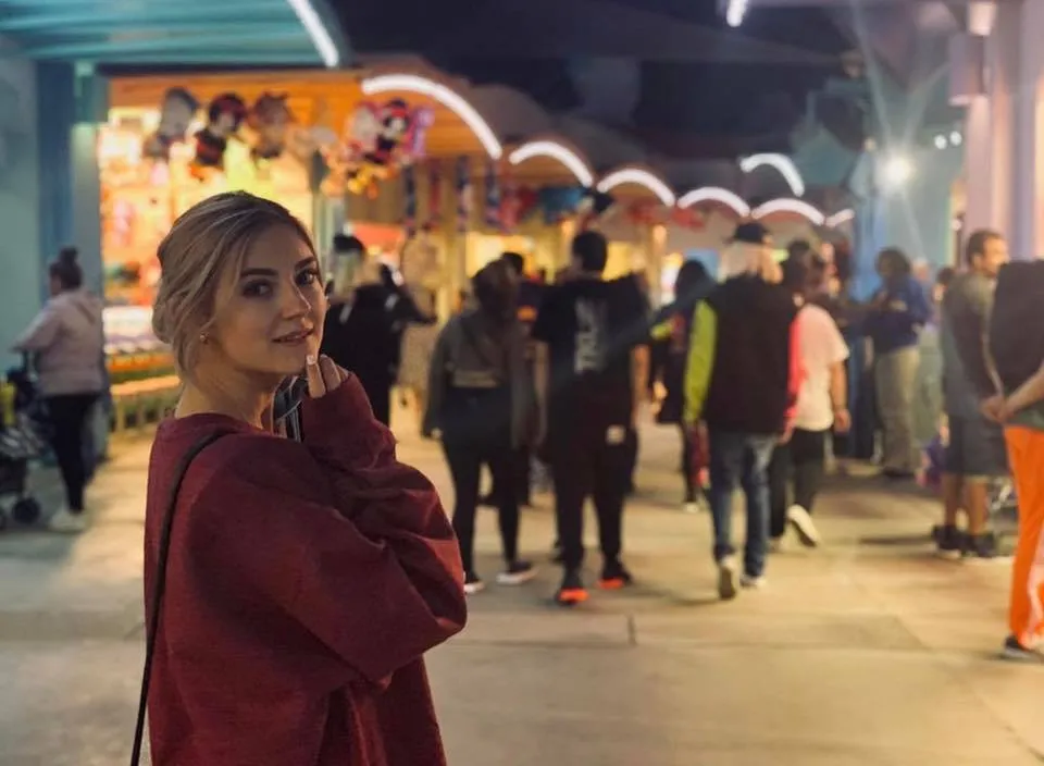 Eva Elfie|欧美第一人竟然是英雄联盟的拉克丝？ - 哔哩哔哩