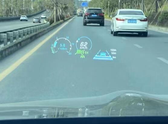 21款奔驰E300L升级HUD抬头显示 平视仪表信息 - 哔哩哔哩