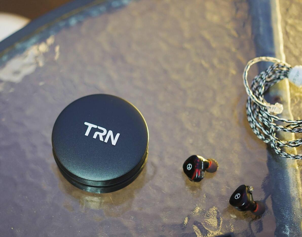 市面最卷，30发声单元拉满hifi耳机上限，TRN BA15体验有感 - 哔哩哔哩
