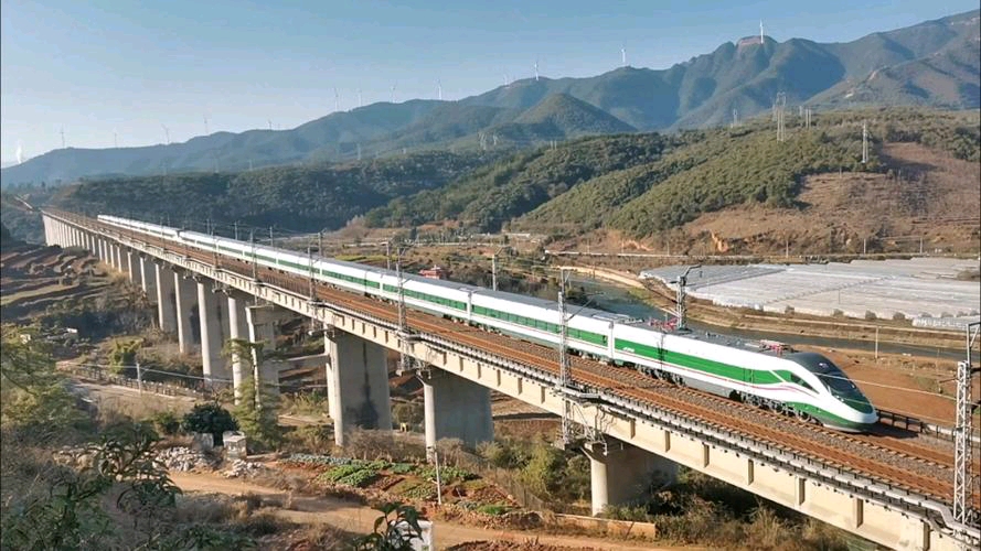 2022年8月，CR200J动车组担当的车次目录 - 哔哩哔哩