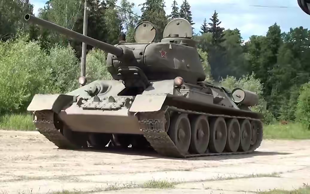 二战T-34 85坦克 - 哔哩哔哩