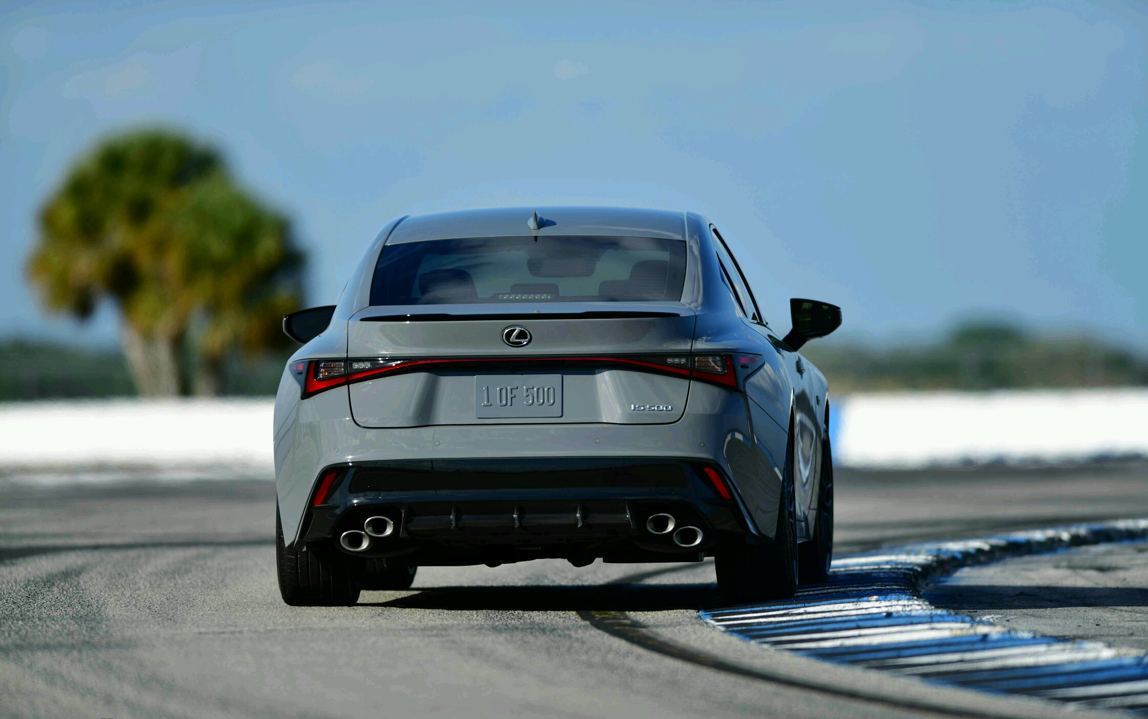 雷克萨斯 IS 500 F Sport - 哔哩哔哩