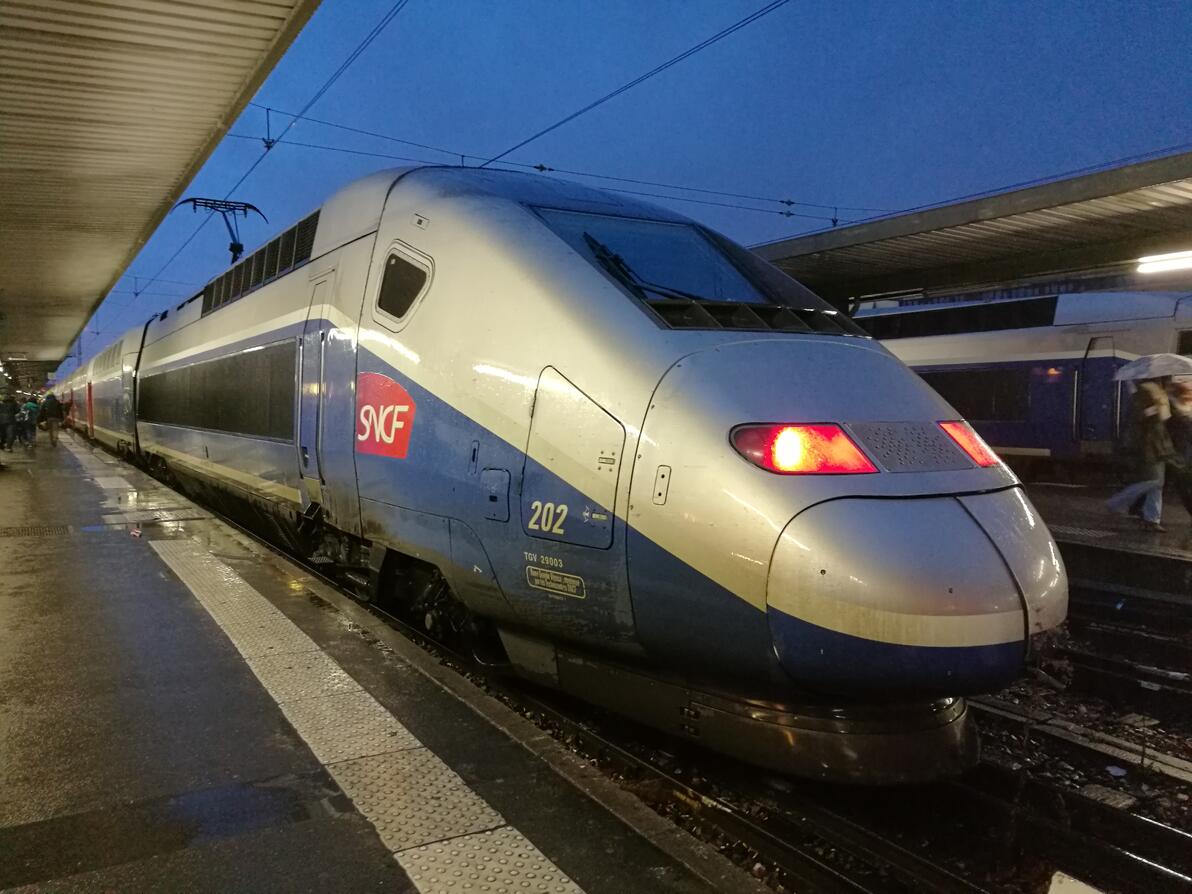 大客流的解决方案——TGV-D型高速列车 - 哔哩哔哩