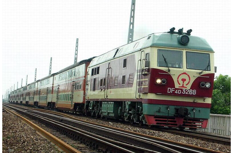 铁道少女project科普第二十三期DF4D型内燃机车 - 哔哩哔哩
