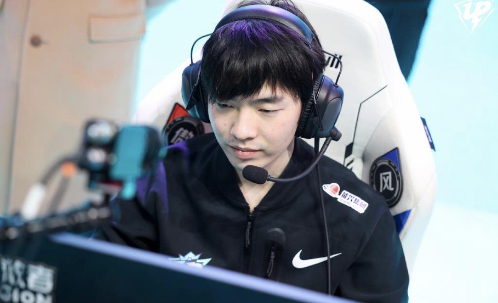 恭喜Cryin！重回赛场！IG官宣：中单Cryin正式加入！粉丝拍手叫好 - 哔哩哔哩