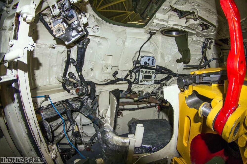 钻进T-90主战坦克内部 俄军现役王牌装备有何神秘之处 - 哔哩哔哩