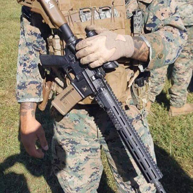 现役马润评价M4与M27：孩子只想要个全自动（不是） - 哔哩哔哩