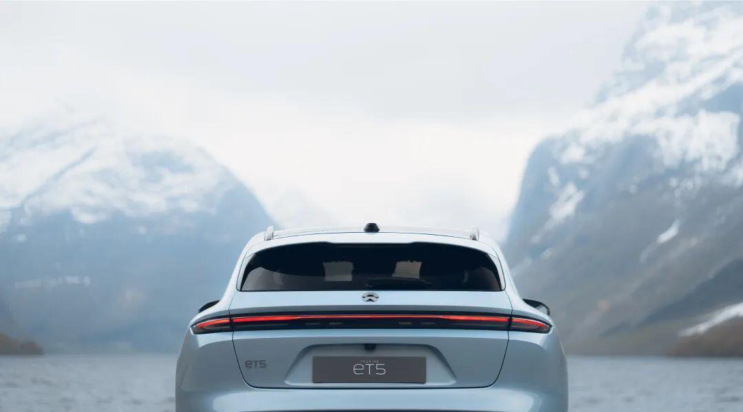 ET5 Touring与三厢版同价，是蔚来破解“瓦罐魔咒”的不二法则 - 哔哩哔哩