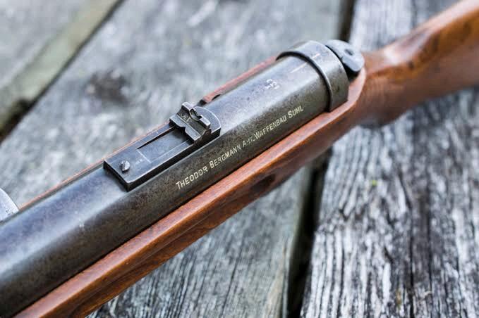 我是花机关，但我不是MP18；瑞士SIG M1920小传 - 哔哩哔哩