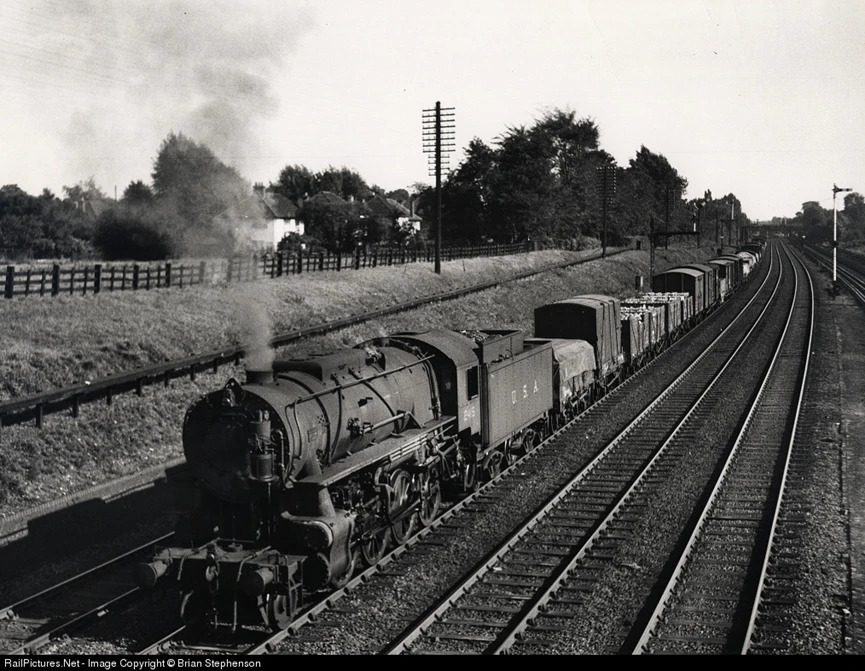 为反法西斯而“战”——美国陆军运输部TC-S160型2-8-0式蒸汽机车 - 哔哩哔哩