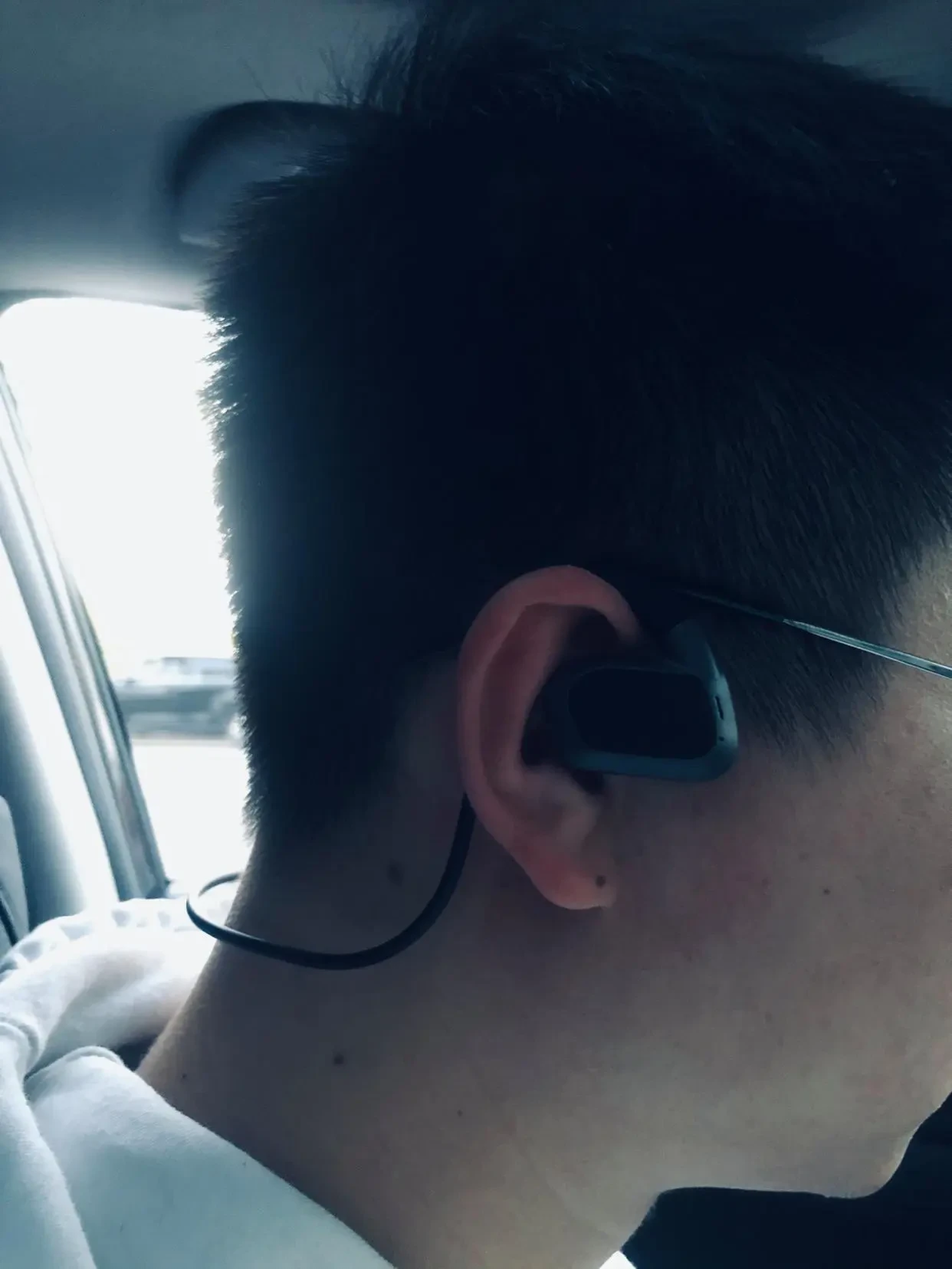 释放你的运动激情——追光鸟传风PB330专业运动耳机体验 - 哔哩哔哩