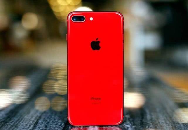 苹果XR vs 苹果8 Plus：你应该买什么iPhone？ - 哔哩哔哩