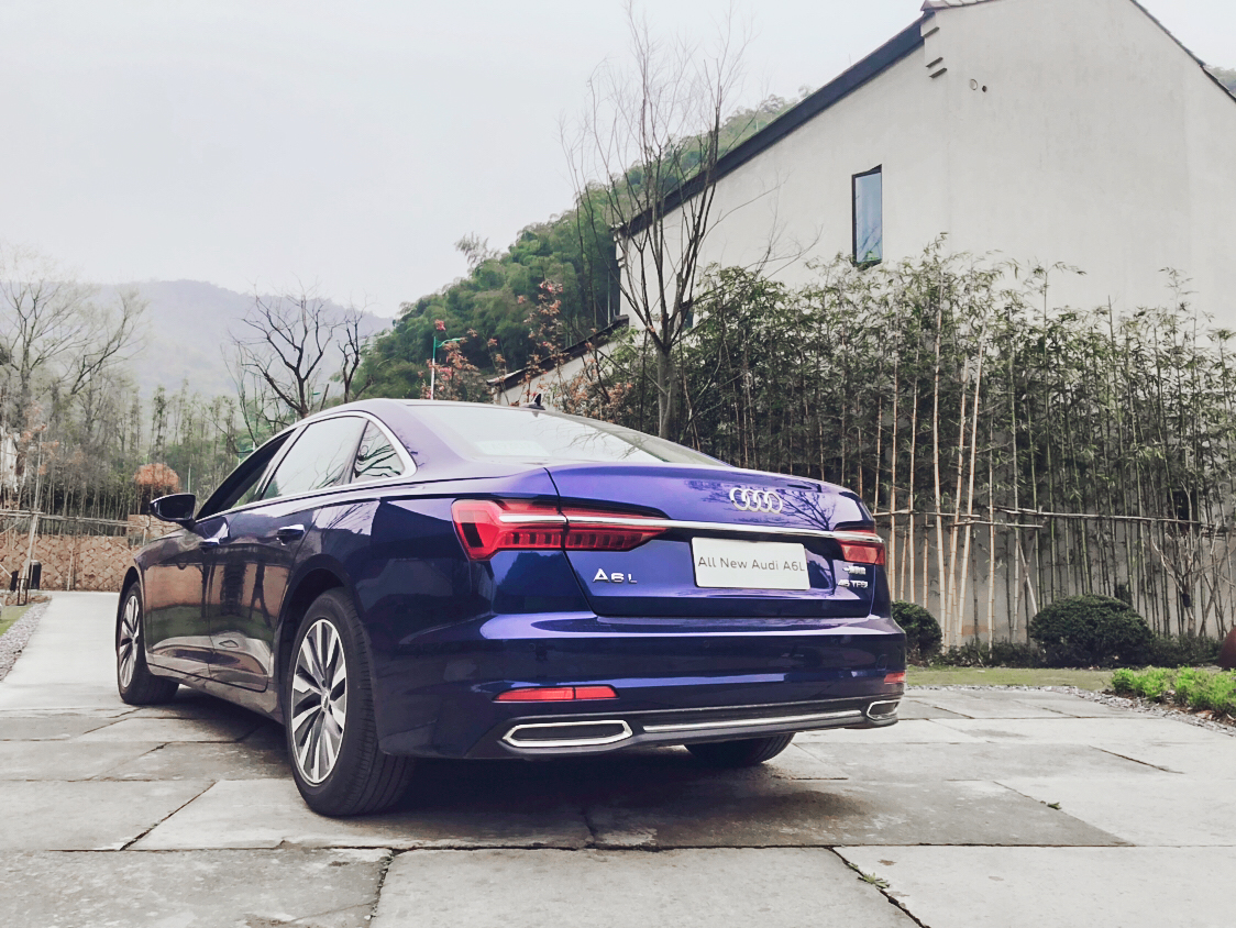 【STN做汽车内容了！】体验全新奥迪A6L -返老还童！见证现代科技美学 - 哔哩哔哩