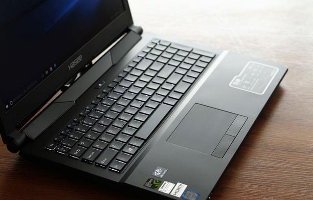 内外兼修才是王道！神舟战神Z7M拆解图赏 - 哔哩哔哩