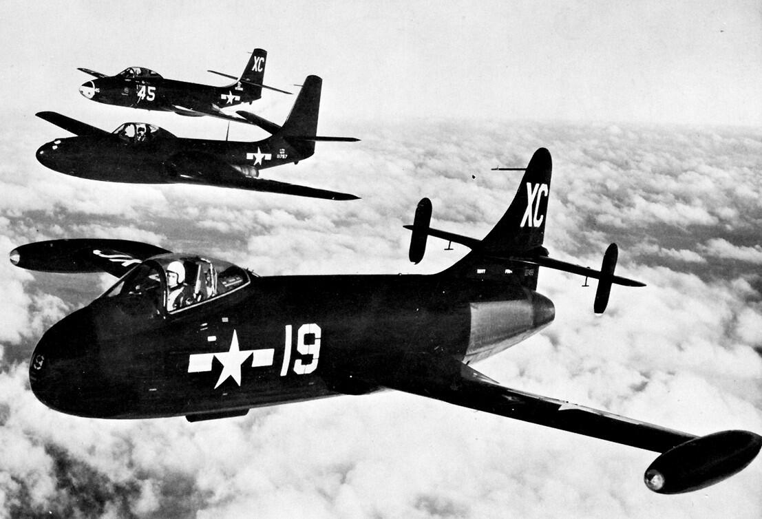 “F4U：大哥你谁？”——钱斯沃特 F6U“海盗” 喷气式战斗机 - 哔哩哔哩