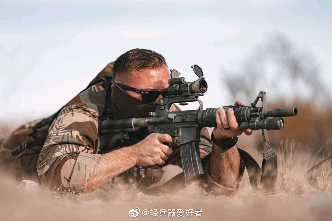 少女前线同人文自设人形：柯尔特727型卡宾枪 - 哔哩哔哩