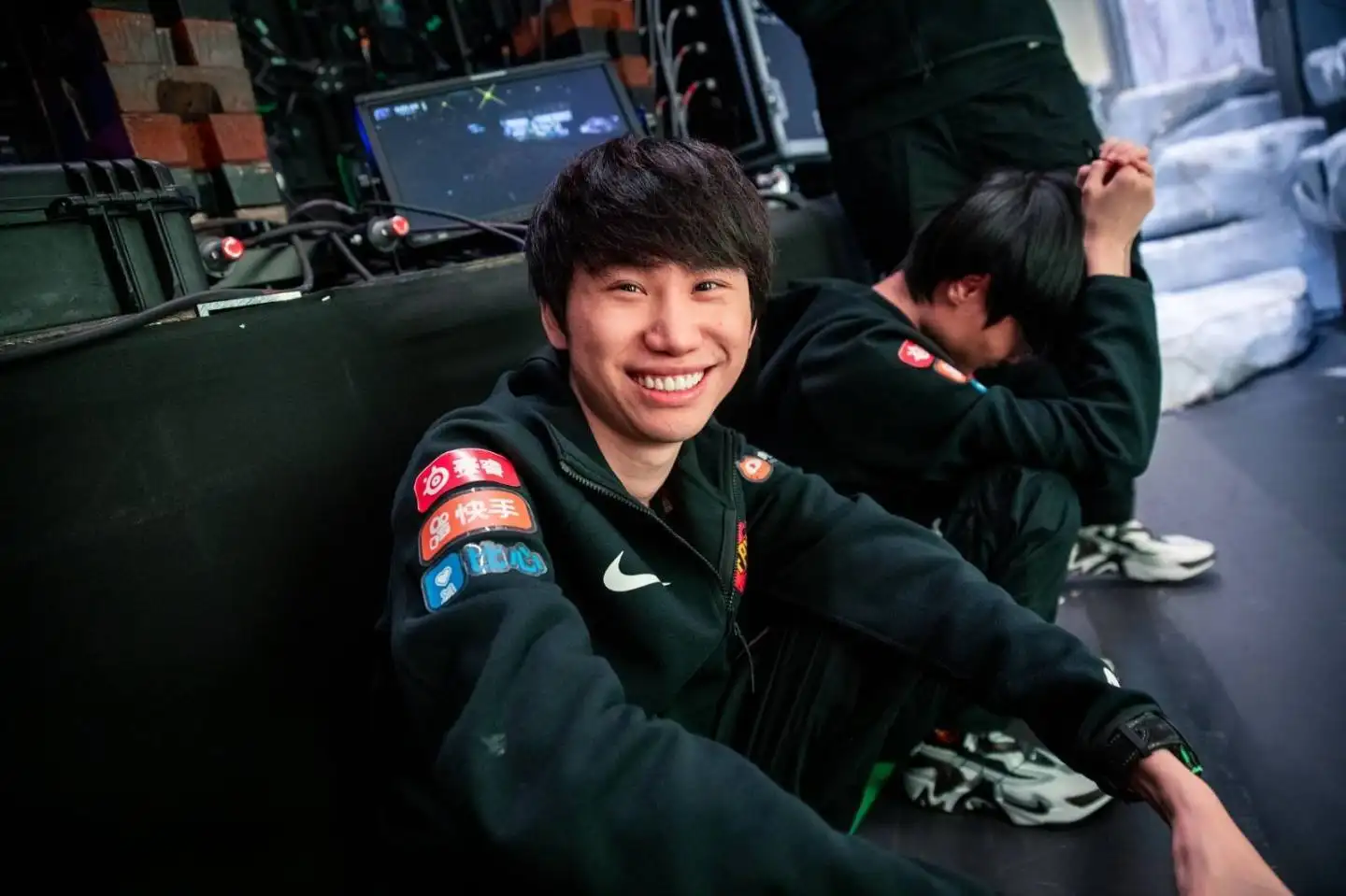 Doinb：虽然LNG成绩不好但我们的期望和去年一样！ - 哔哩哔哩