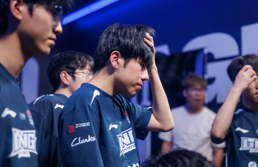 LPL观众向Ning道歉遭拒绝，宁王怒斥LNG Tarzan！ - 哔哩哔哩