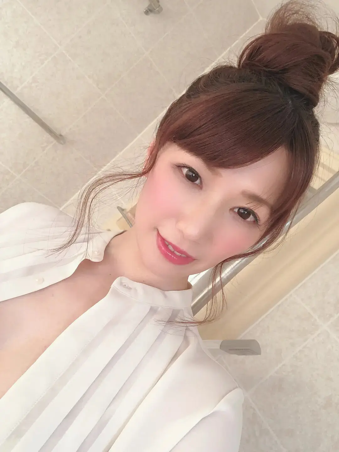 明星档案 第210期 加藤绫野(加藤あやの)个人资料简介及作品写真图片！ - 哔哩哔哩