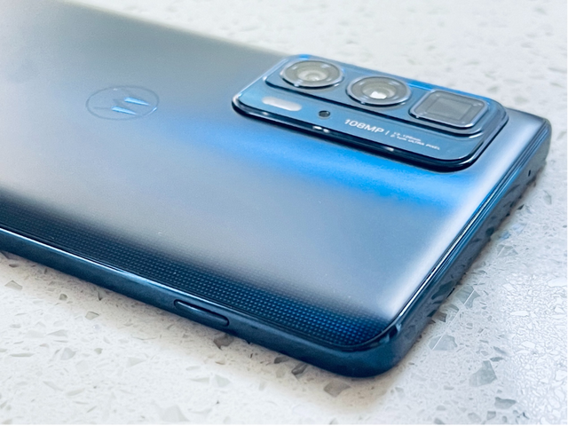 老牌商务机迈进“亿”时代：摩托罗拉 edge s pro全面评测 - 哔哩哔哩