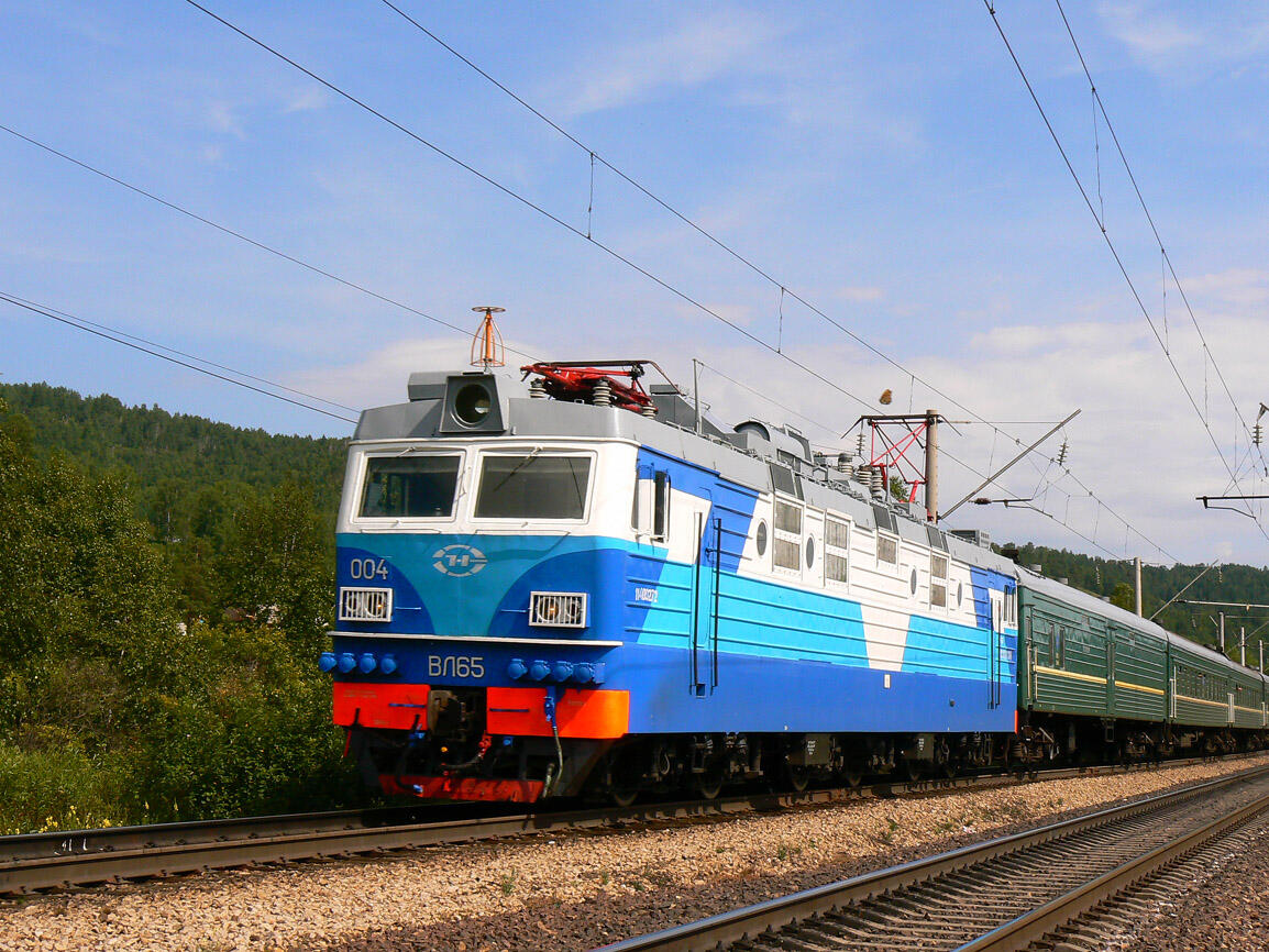 【铁道科普】从“板砖”到“螃蟹”——VL65型电力机车和EP1型电力机车（下篇） - 哔哩哔哩