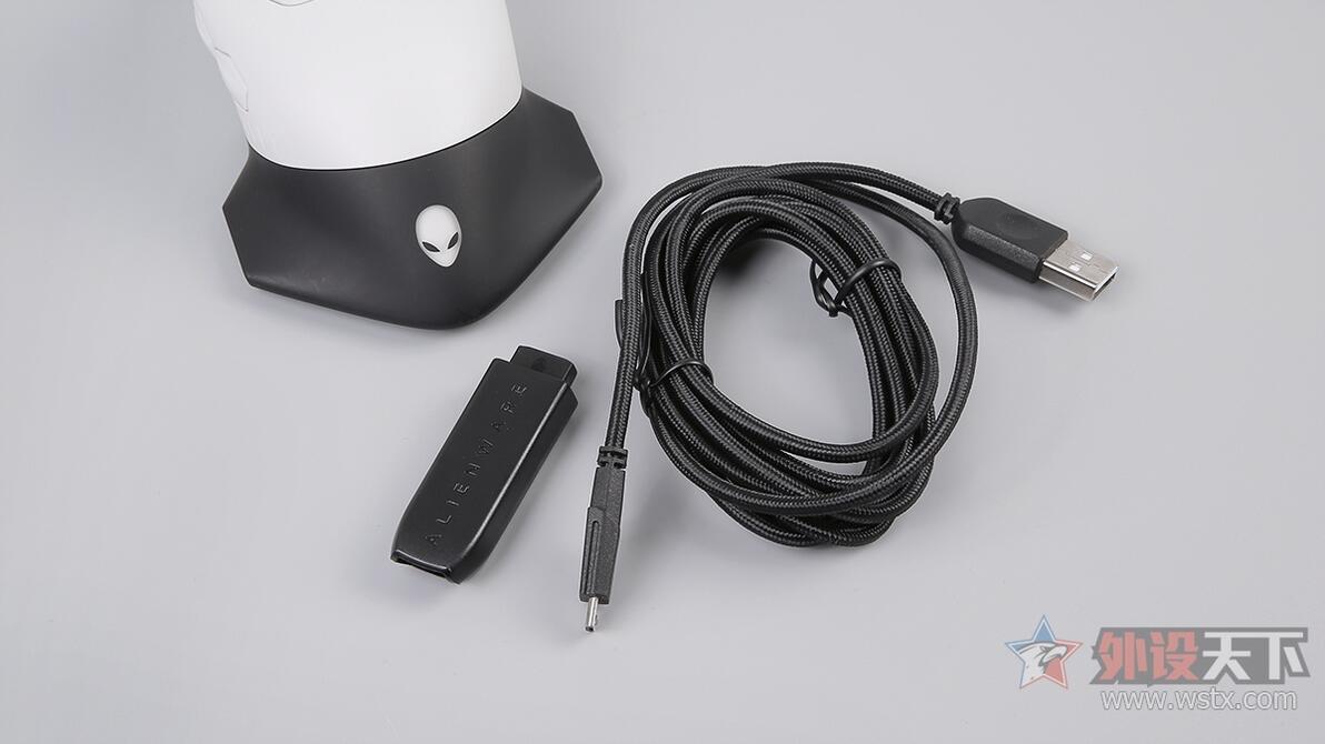 AW610M 无线RGB高阶电竞鼠标评测 - 哔哩哔哩