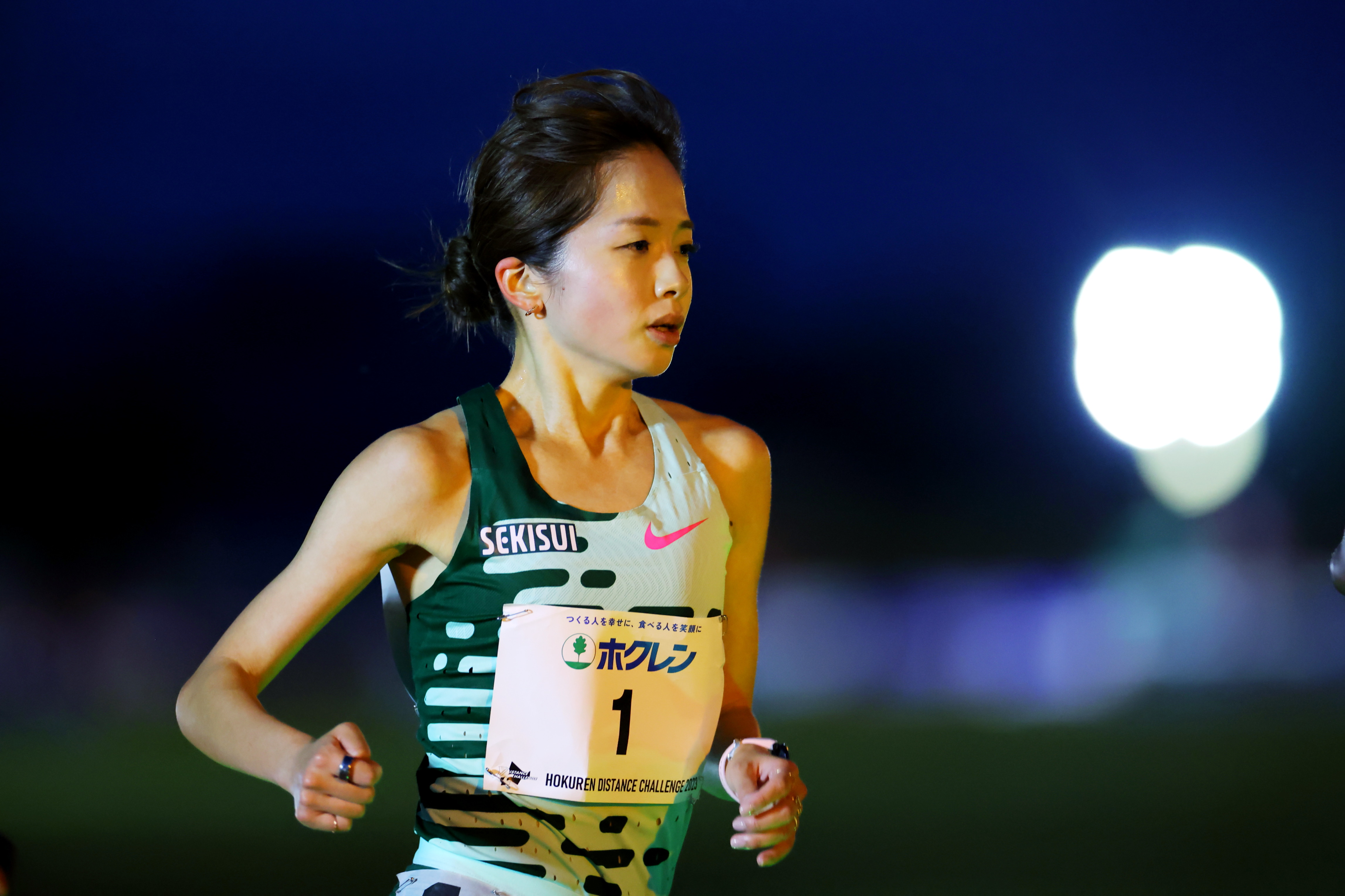 女子1500mA田中希实夺冠，3千m广中璃梨佳九位，5千m大西光二位，1万m佐藤早也伽优胜 - 哔哩哔哩