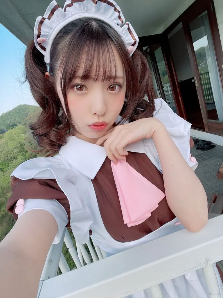 年轻版山岸逢花-白桃はな（白桃花、Shirato Hana）个人资料简及作品写真图片 - 哔哩哔哩