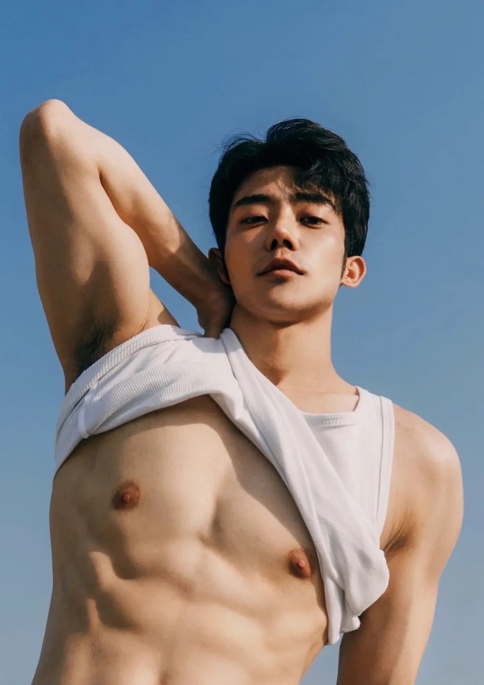 188cm四川体育老师，古铜色肌肉好诱人 - 哔哩哔哩