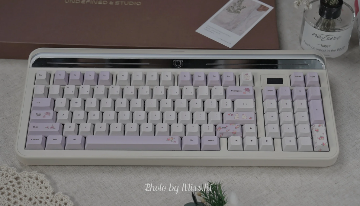 《日·键圈时刻表》定档MATRIX LAB新品 Faukwaa 哈狐CF81Pro无线三模款即将发售 - 哔哩哔哩