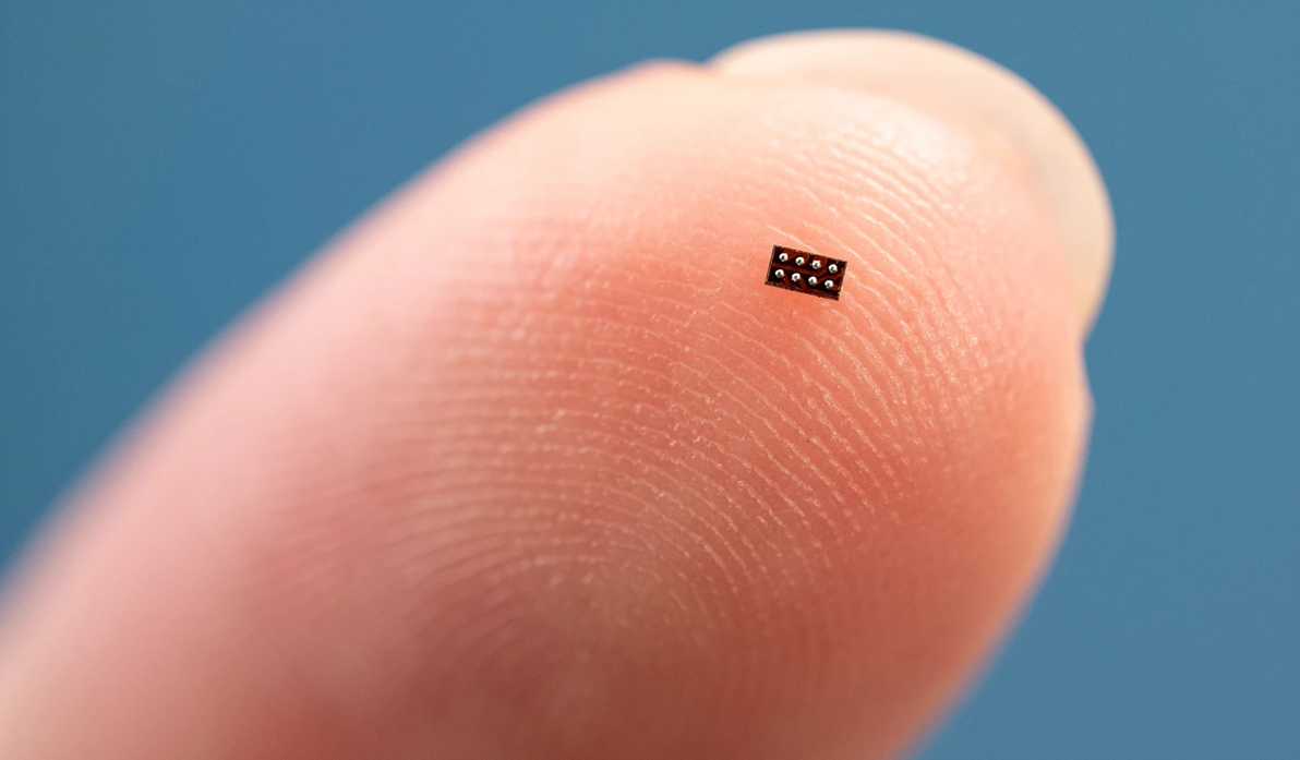 TI推出全球最小MCU芯片MSPM0C1104，比芝麻粒还要小不少 - 哔哩哔哩