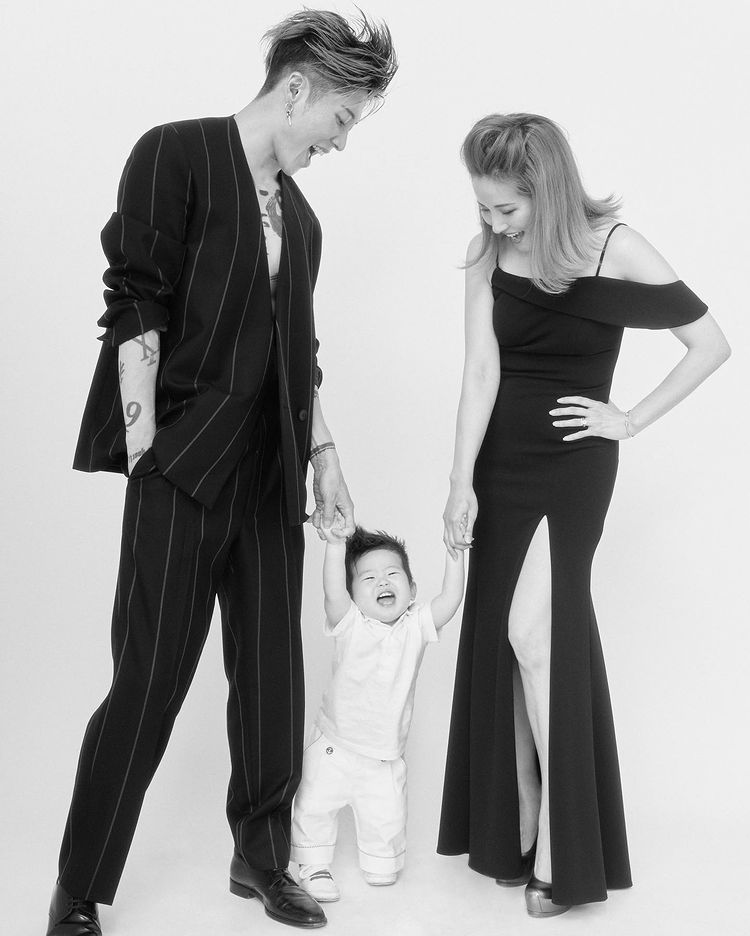 摇滚歌手MIYAVI为女儿追星，亲自带见偶像BTS！获赞“好爸爸” - 哔哩哔哩