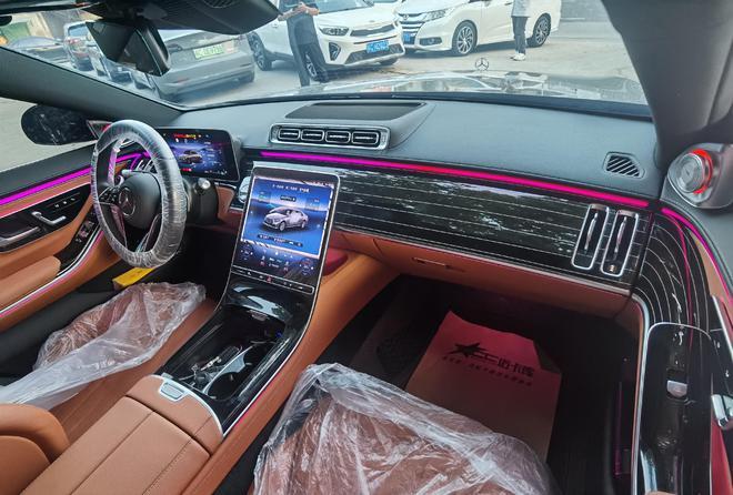 803款奔驰S400L商务版升级S450运动包围、360全景、主动氛围灯等内外配置 - 哔哩哔哩