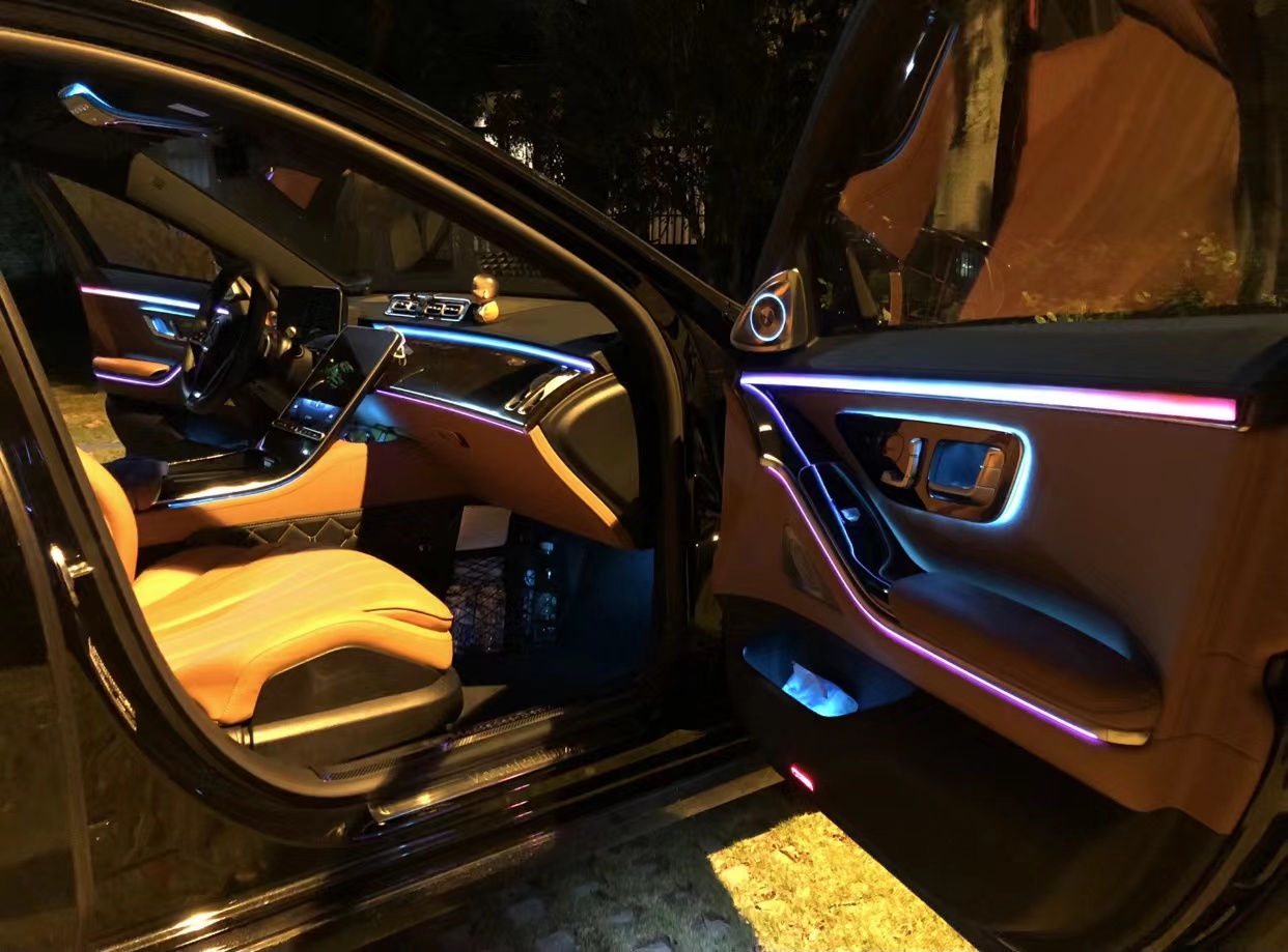 2021款23款迈巴赫S480改原厂主动式环境氛围灯，为爱车提升一抹光彩 - 哔哩哔哩