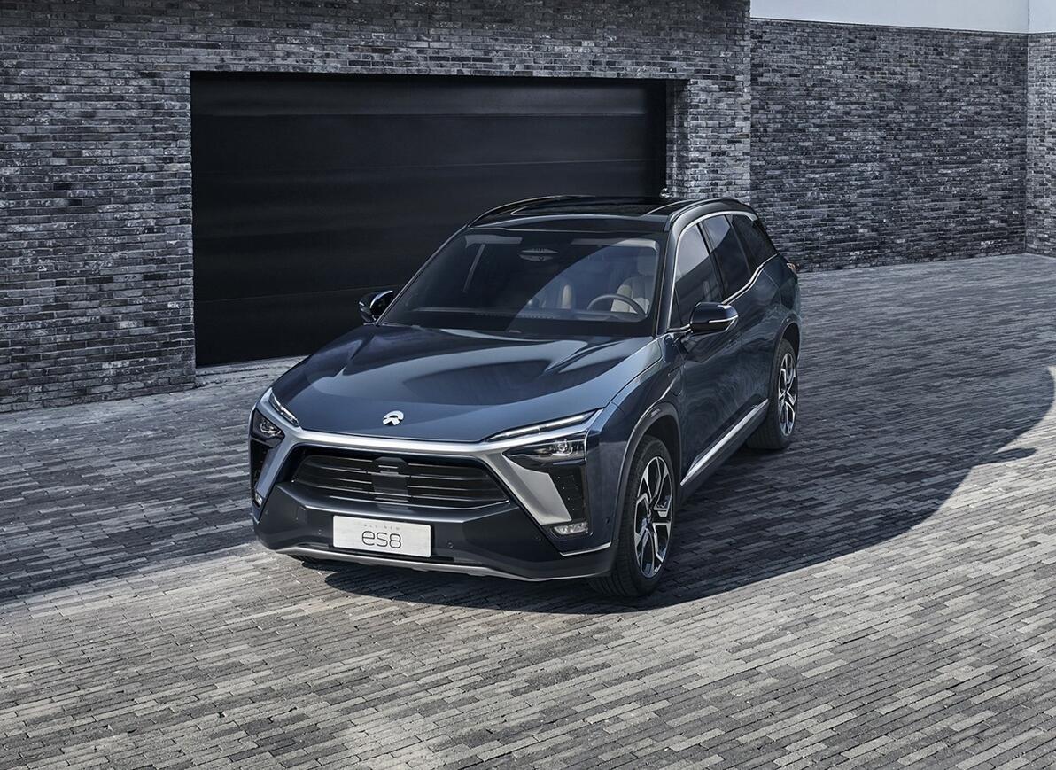 国产豪华新能源王者之争 高合HiPhi X对比蔚来ES8 - 哔哩哔哩