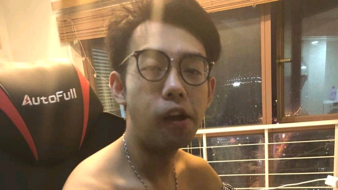 【DOTA2】Maybe女装，获MVP赢回奔驰！ - 哔哩哔哩