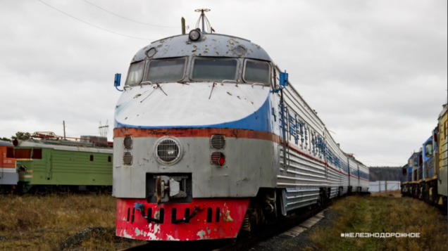 【火车科普贴】S14E40：苏联高铁——苏联铁道部ER200（ЭР200）型电力动车组 - 哔哩哔哩